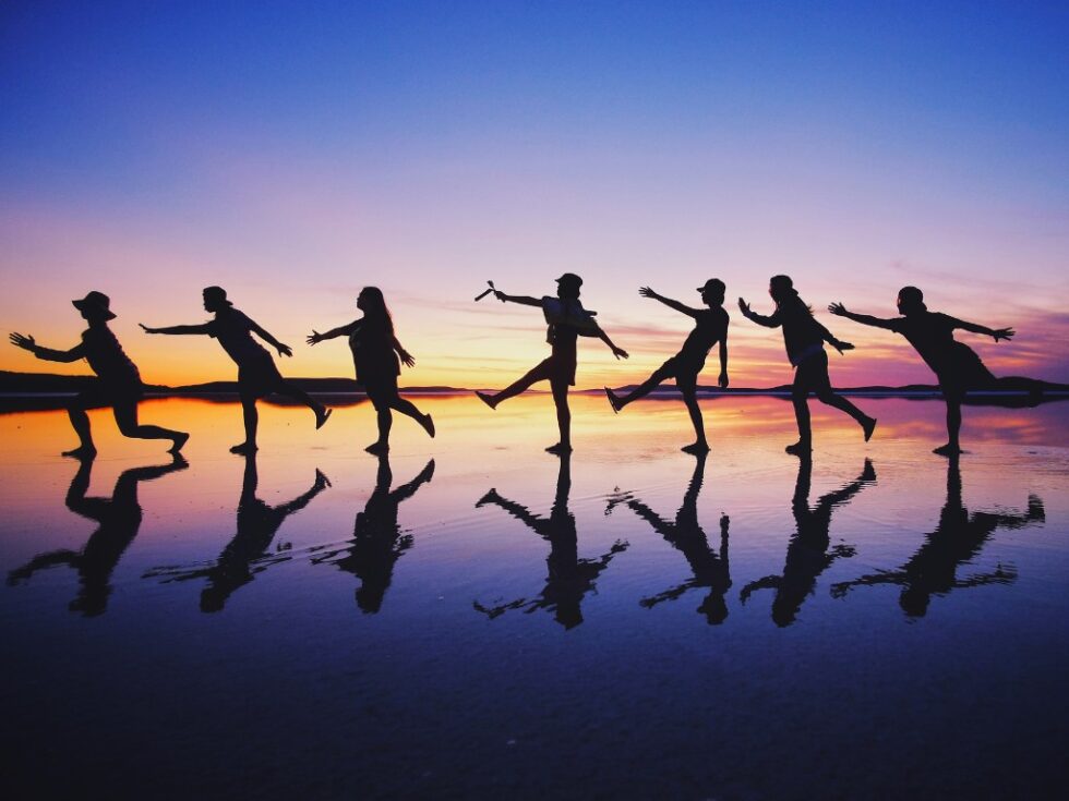 25 Fun and Engaging Team-Building Activities in Houston - ExitLab Houston