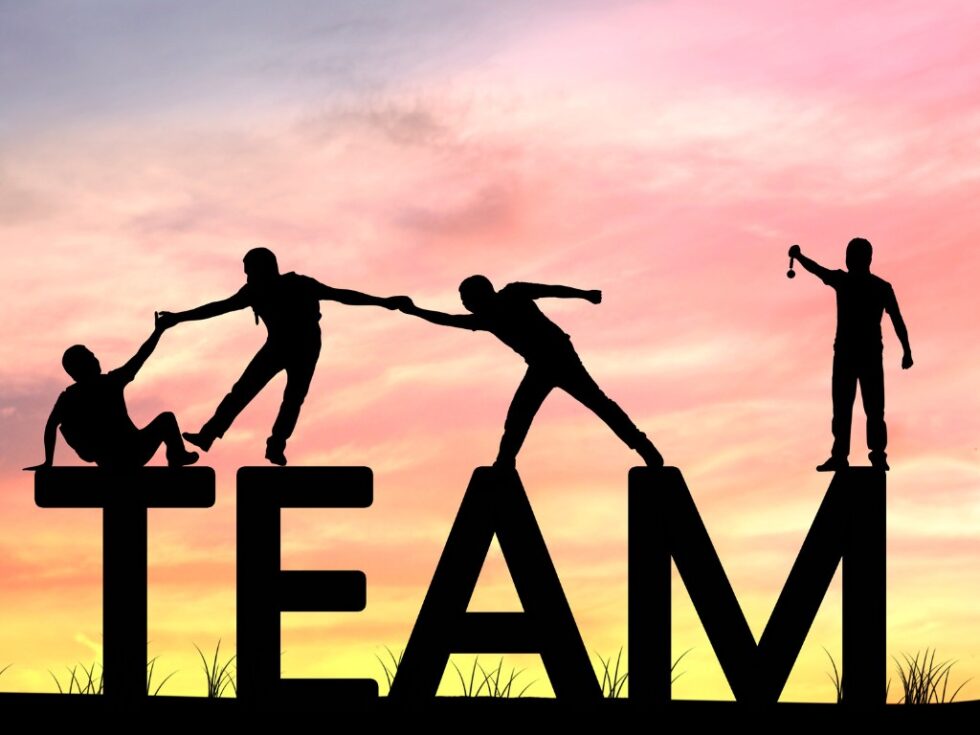 25 Fun and Engaging Team-Building Activities in Houston - ExitLab Houston